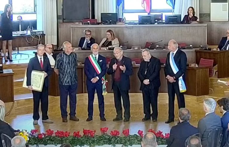 Pescara, consegnati i Ciattè d’Oro e i Delfino d’Oro – Notizie d'Abruzzo