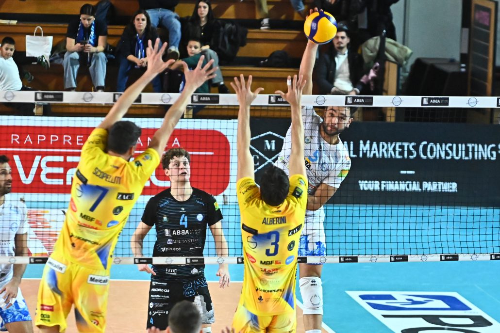 Paolo Di Silvestre resta al Pineto Volley – Notizie d'Abruzzo